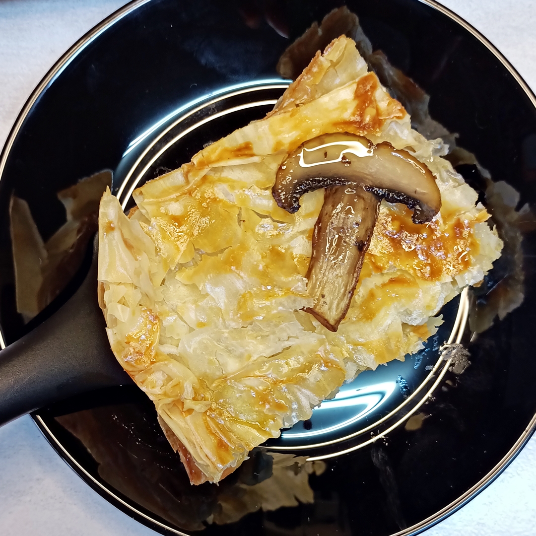 Burek – Filo Pastry Pie - RomanianCook